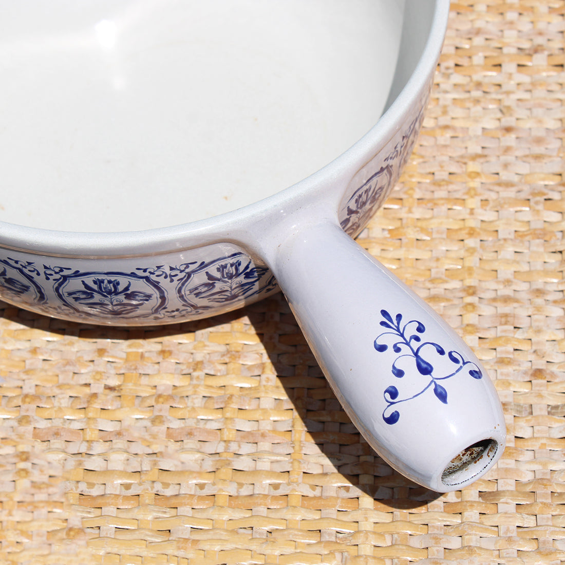 Poêlon à fondue en fonte émaillée vintage Le Creuset modèle Delft Blue ...