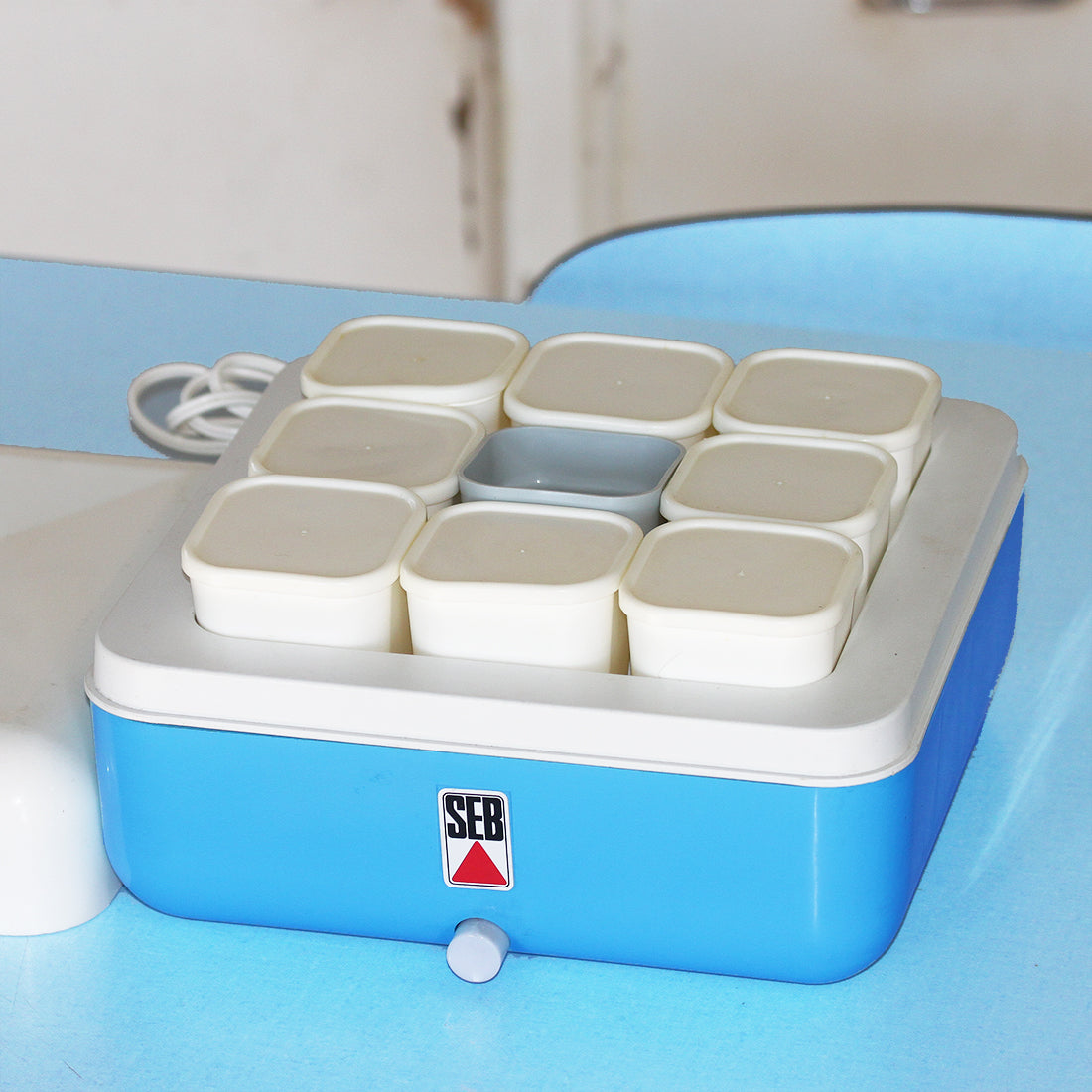 Fully automatic vintage Seb blue yogurt maker all plastic – La Roue du ...