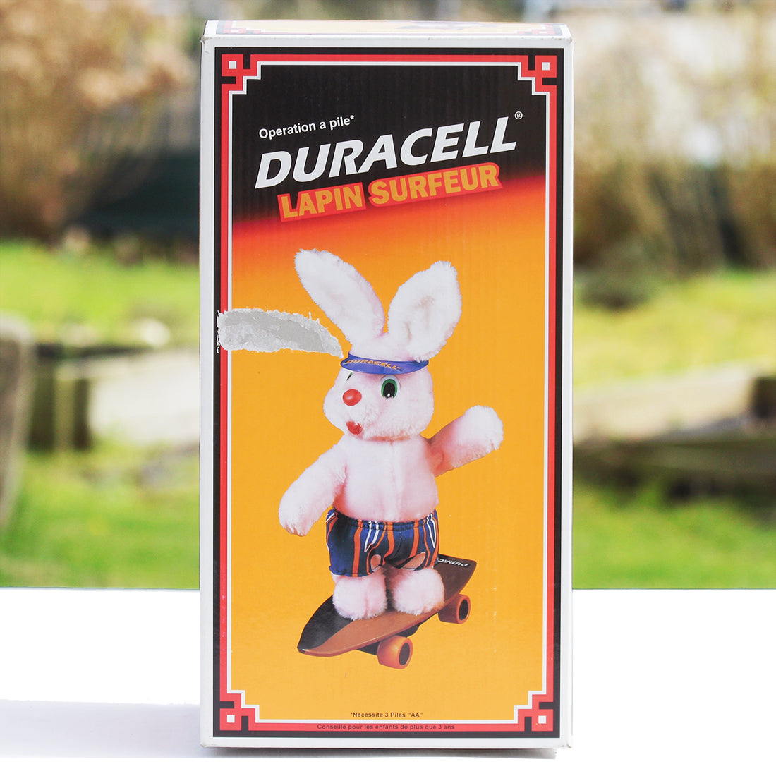 Lapin skateur publicitaire Duracell en boîte ( 1997 ) – La Roue du Passé
